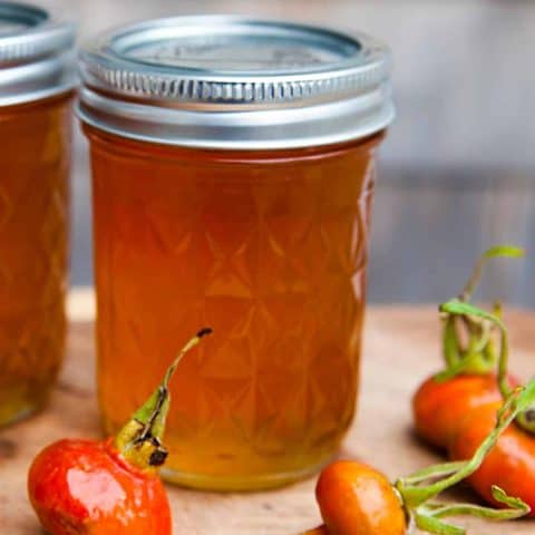 Make Flower Jellies to Preserve Blooms as Food - Rootsy Network