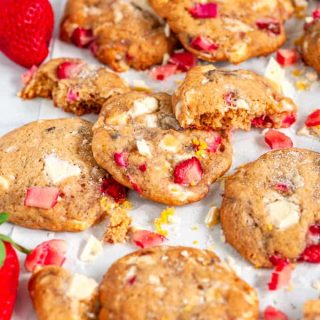 19 Easy Strawberry Rhubarb Recipes - Rootsy Network